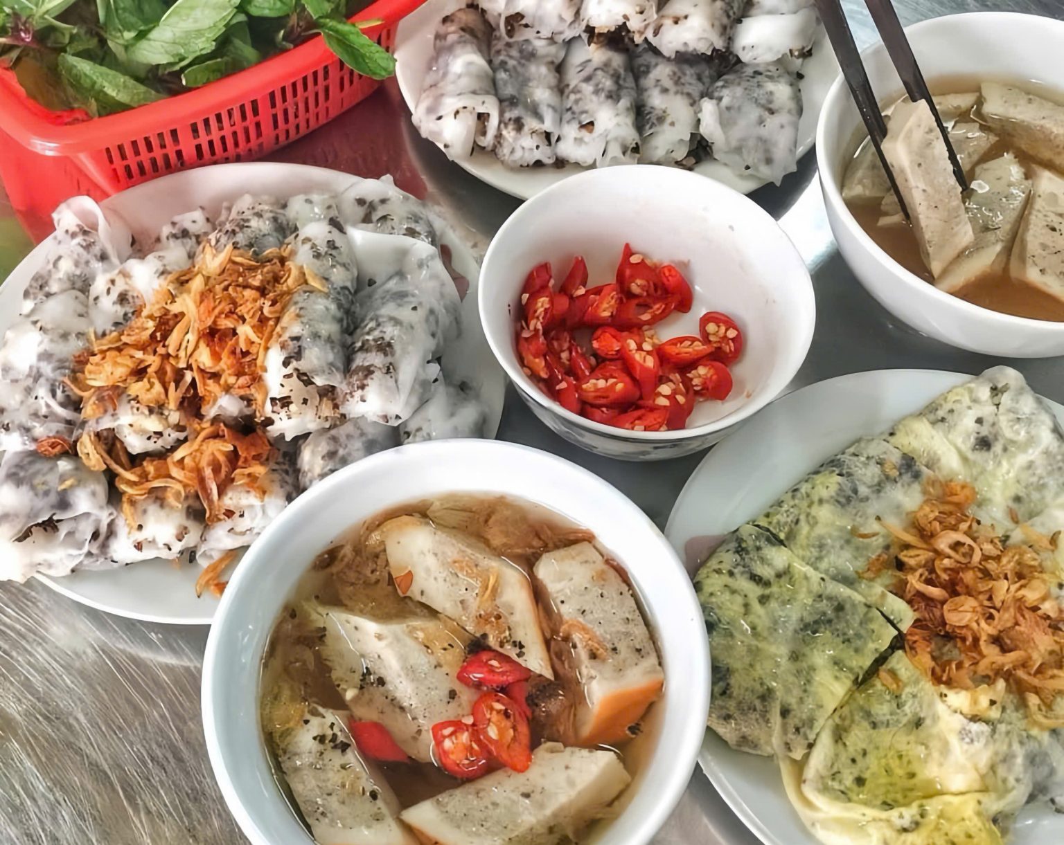 Must-Try Hanoi Street Foods: A Local’s Guide to Iconic Dishes